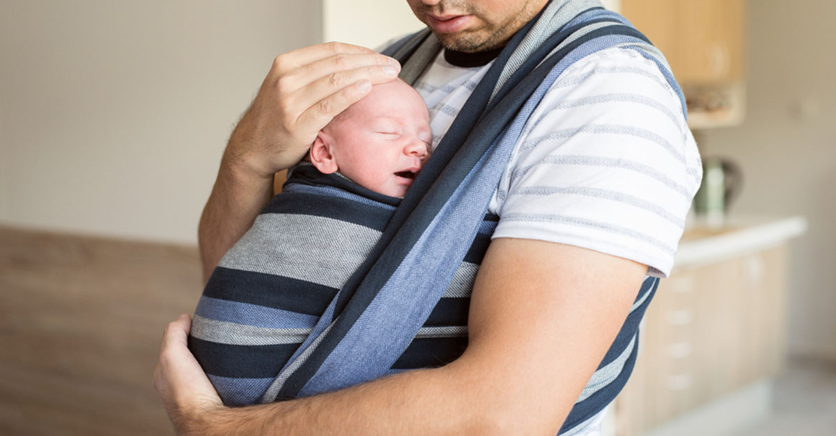 Anleitung zum Tragen mit Tragetuch - Baby.at