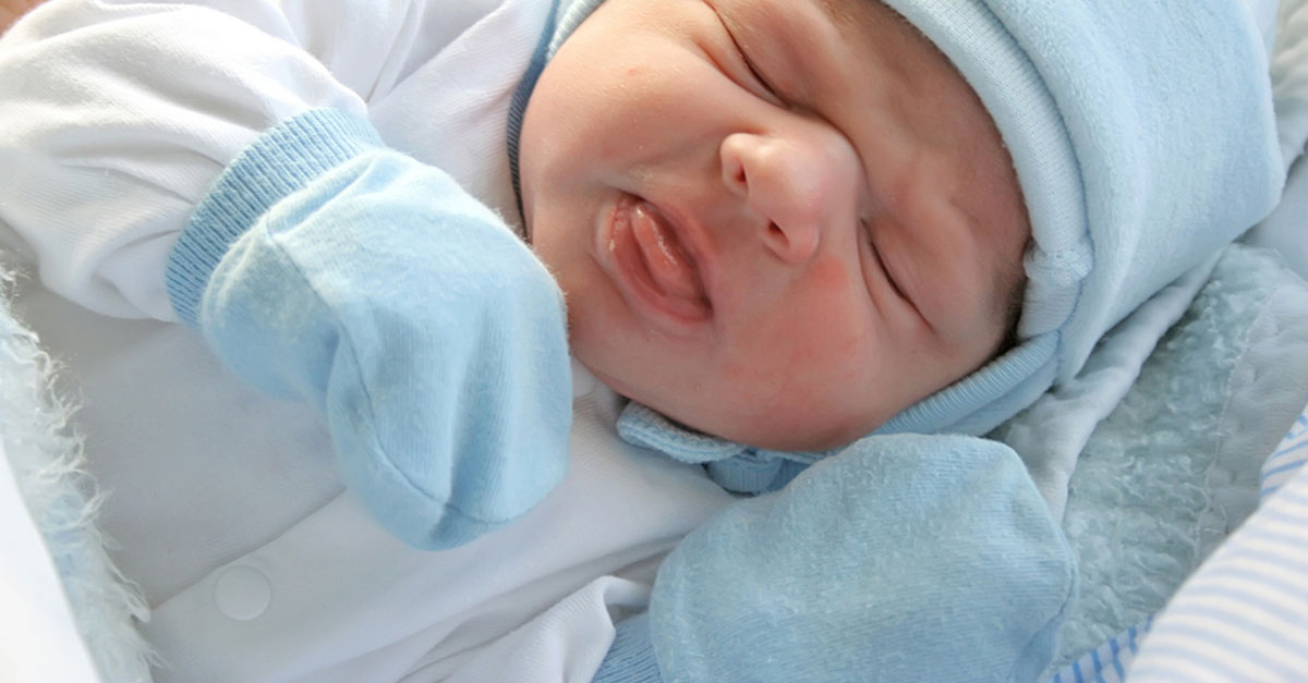 Neugeborenenakne: Was tun? - Baby.at